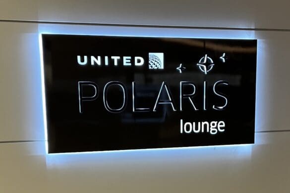 Lounge Review: United Polaris® (EWR) - The Bulkhead Seat