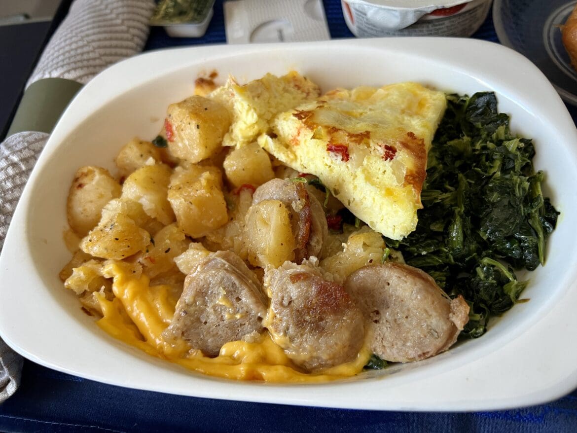 Taste Test: New Breakfast Options in United First Class - The Bulkhead Seat