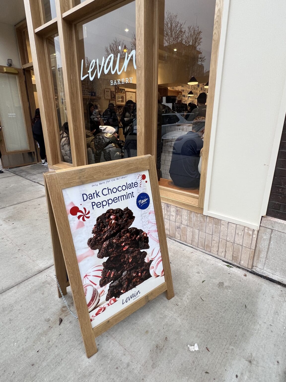 Bakery Review: Levain Bakery (Chicago - West Loop) - The Bulkhead Seat
