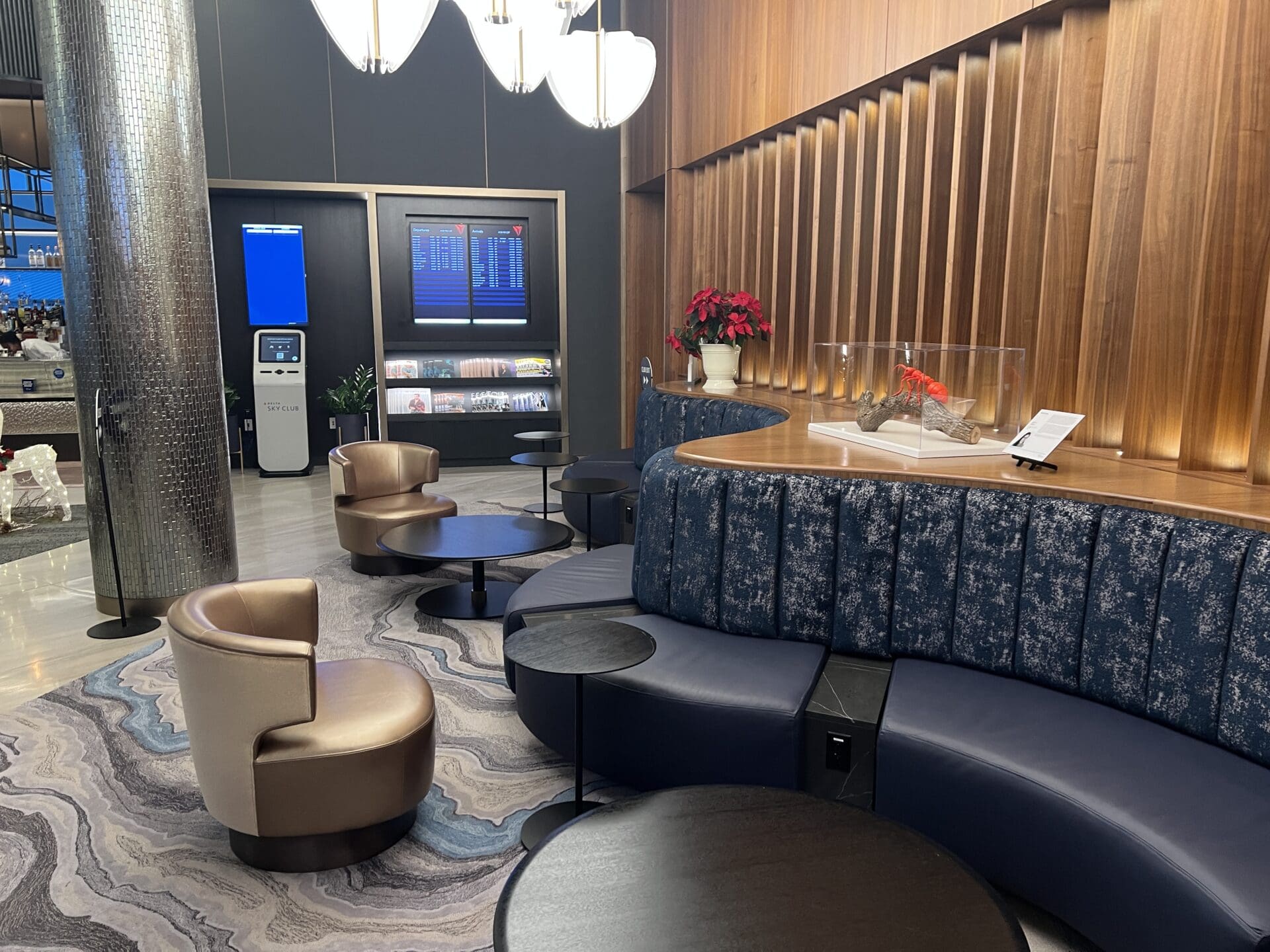 Lounge Review: Delta Sky Club® (ORD - Gate M11-M14) - The Bulkhead Seat