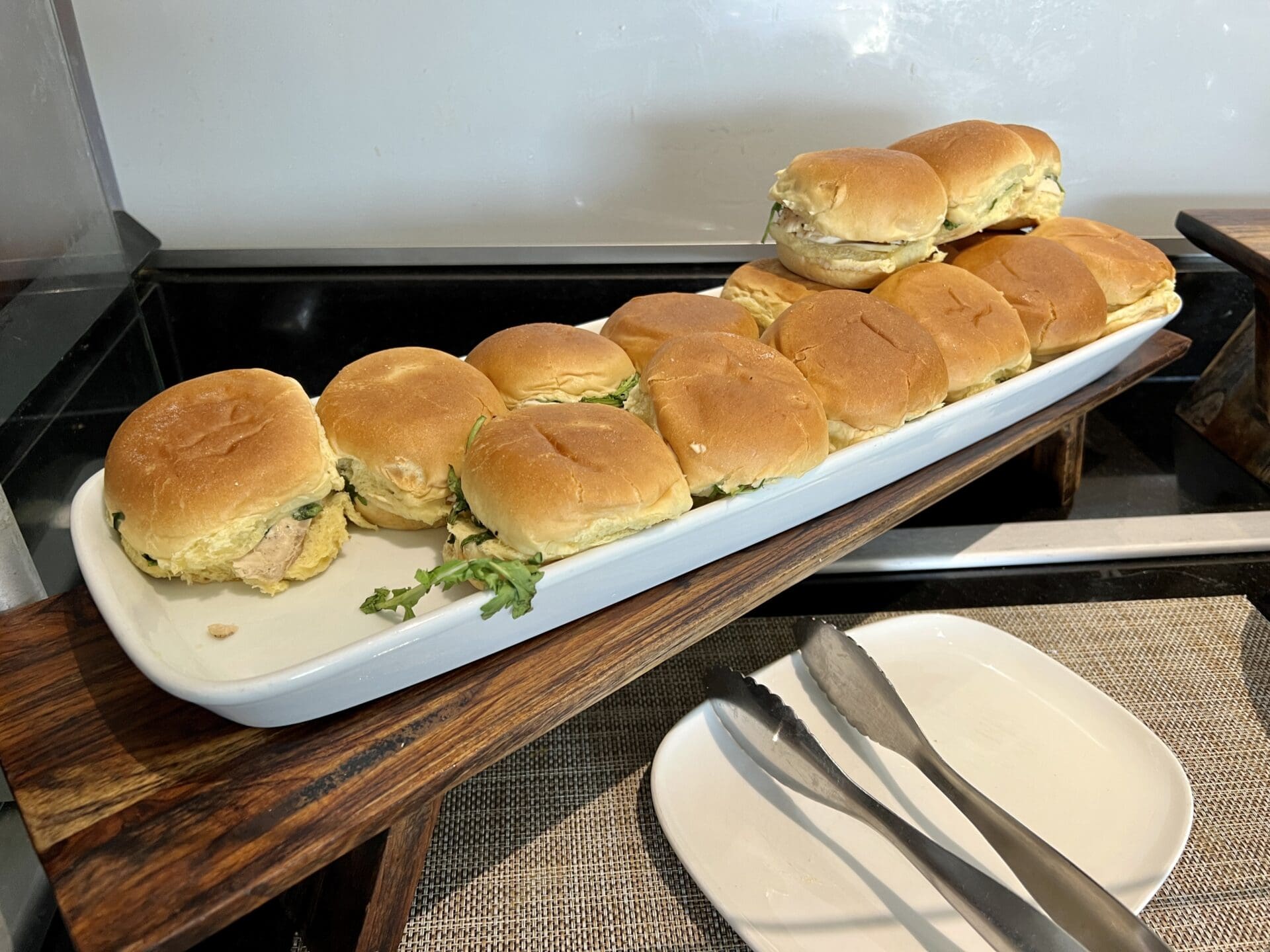 Lounge Review: Delta Sky Club® (ATL - Gate D12) - The Bulkhead Seat