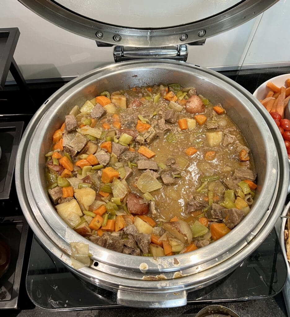 Lounge Review: Delta Sky Club® (ATL - Gate D12) - The Bulkhead Seat