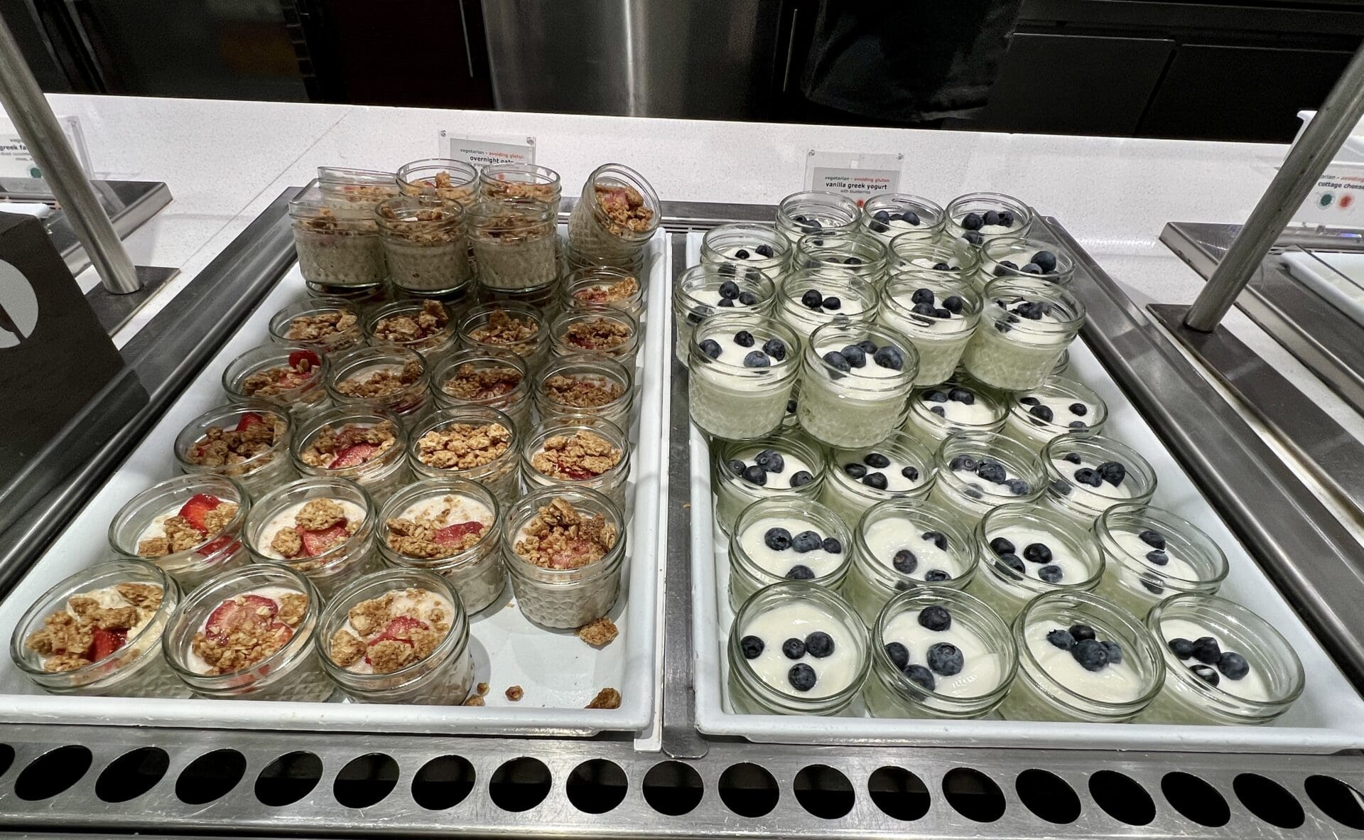 Lounge Review: Delta Sky Club® (MSP - F/G Concourse) - The Bulkhead Seat