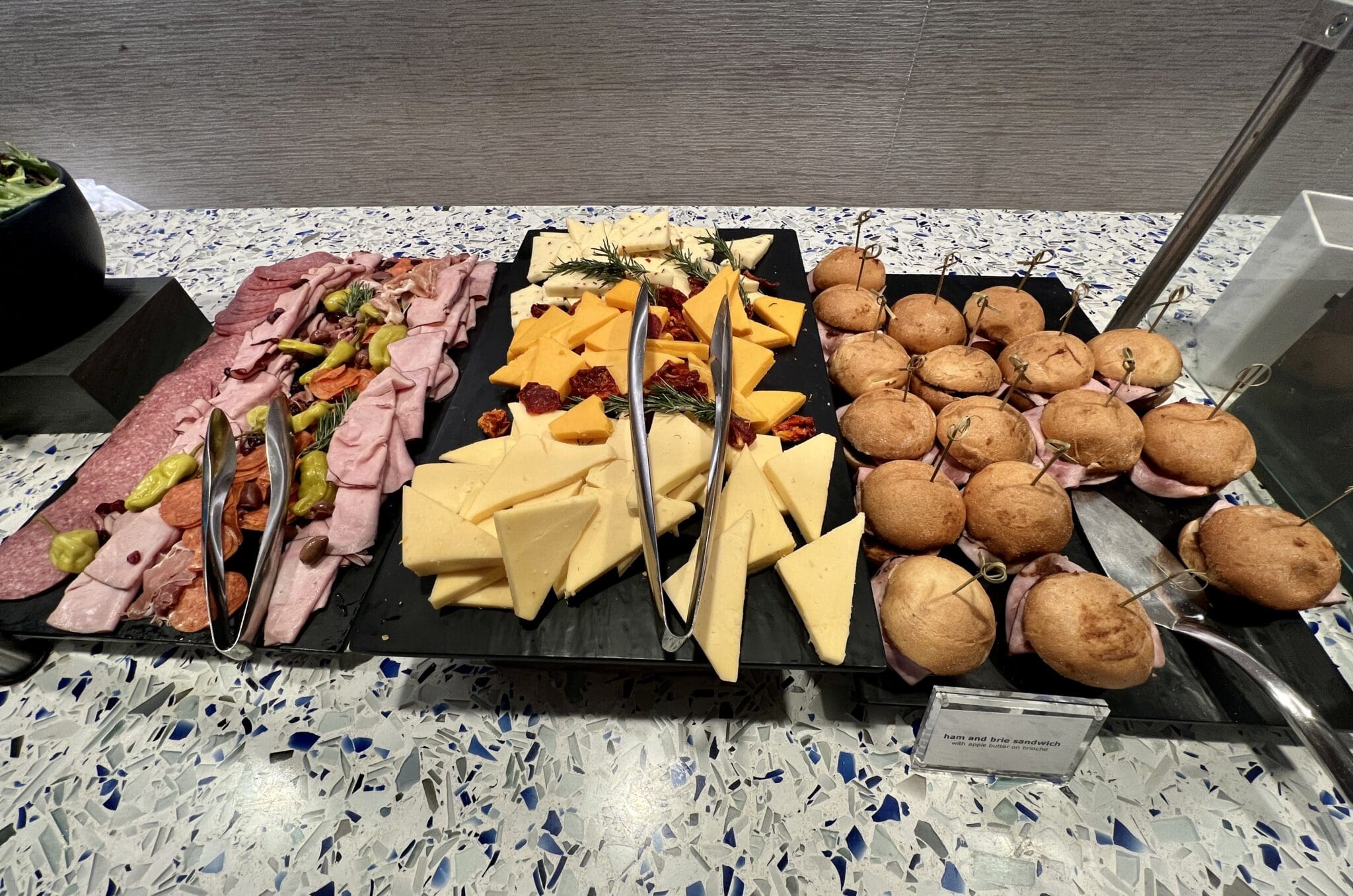 Lounge Review: Delta Sky Club® (SEA - Gate 1) - The Bulkhead Seat