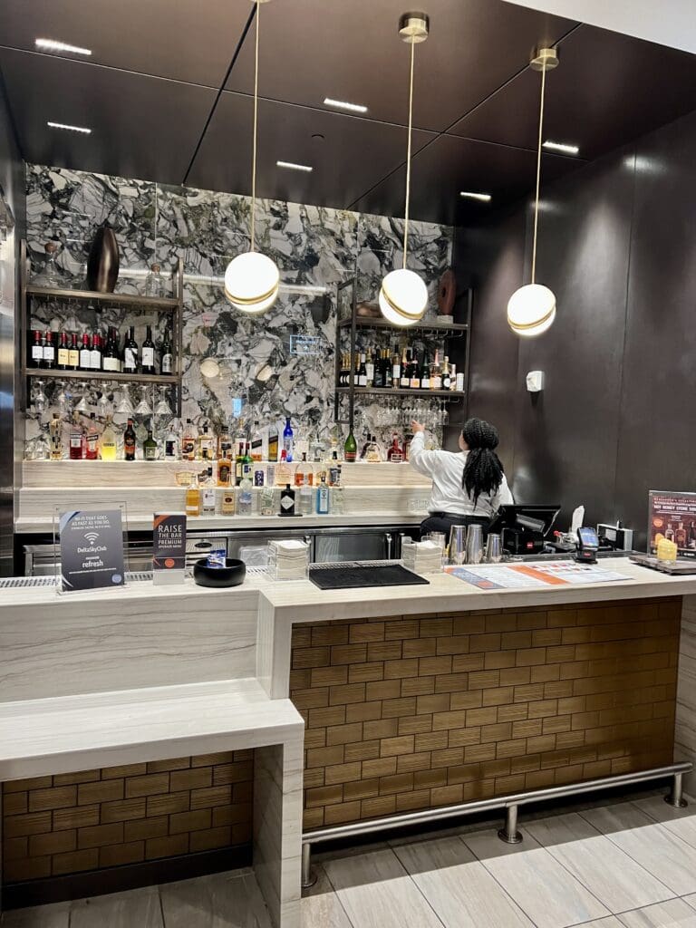 Lounge Review: Delta Sky Club® (ATL - Concourse A) - The Bulkhead Seat