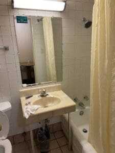 The Worst Hotels In Major US Cities - The Bulkhead Seat