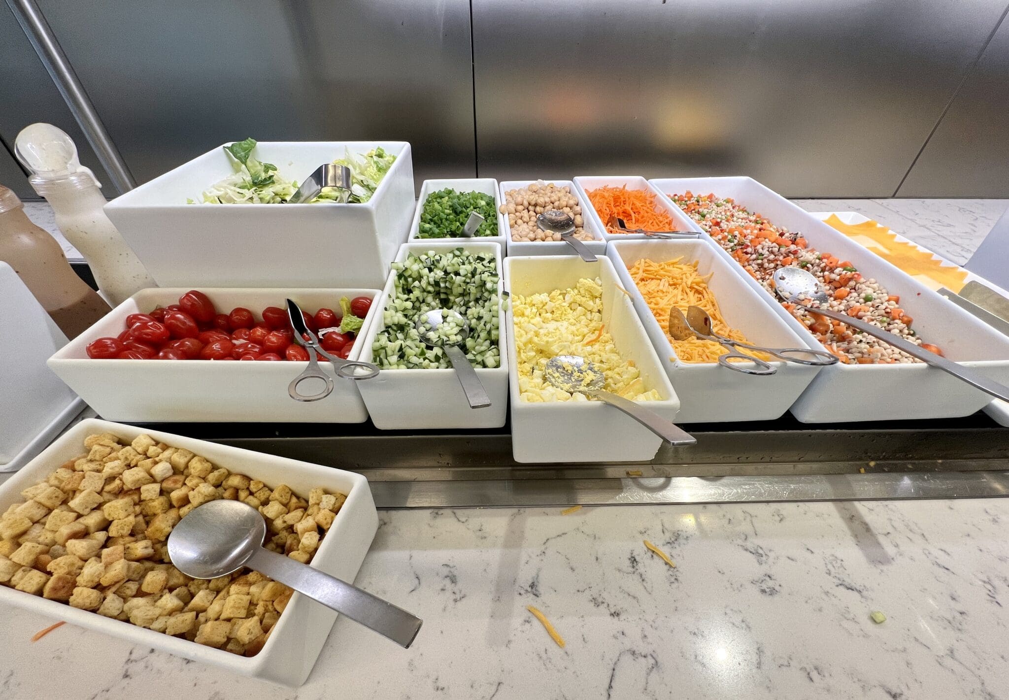 Lounge Review: United Club℠ (ORD - Gate B6) - The Bulkhead Seat