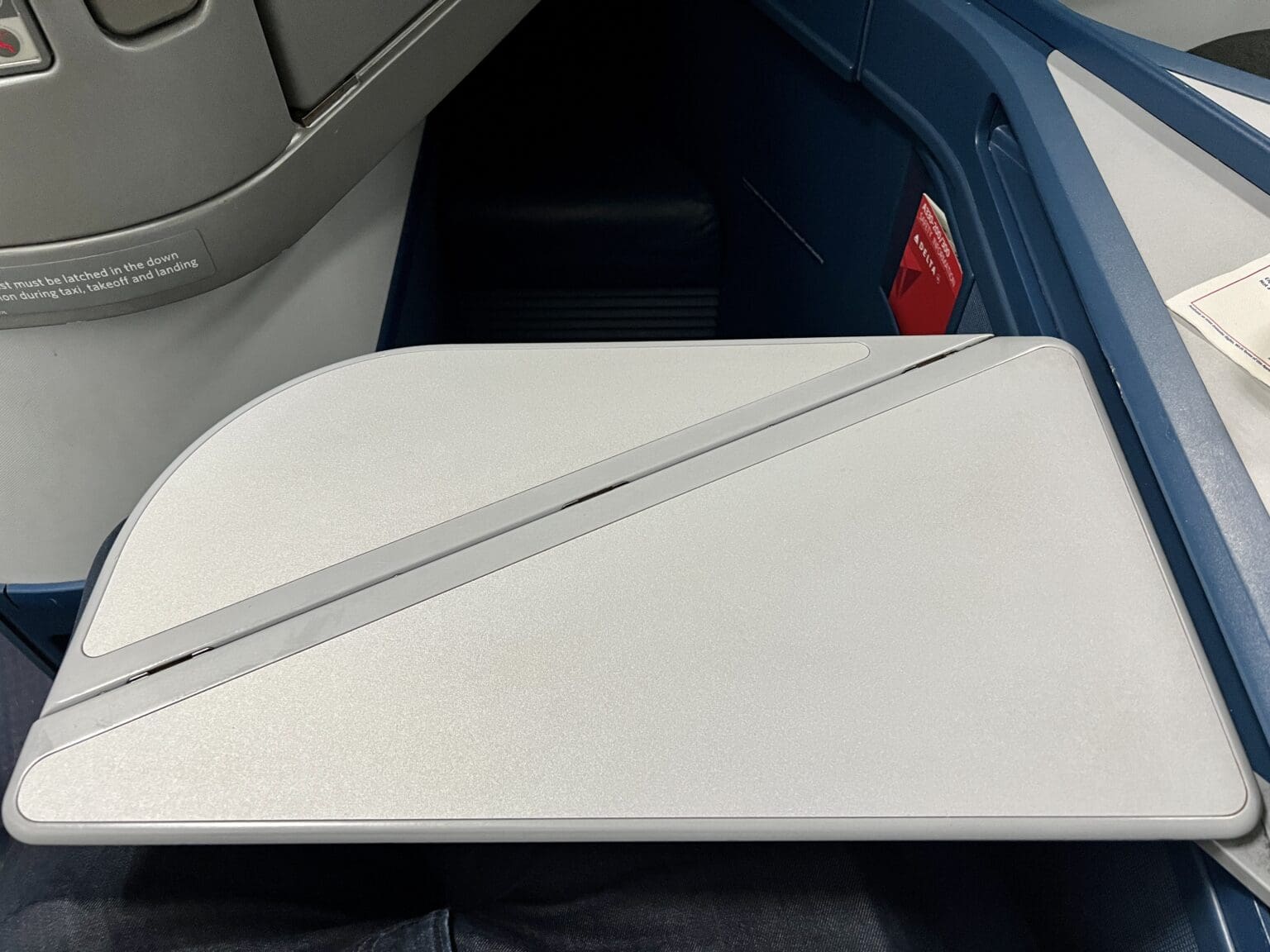 Flight Review: Delta Airlines Airbus A330 Delta One® - MSP-CDG - The ...