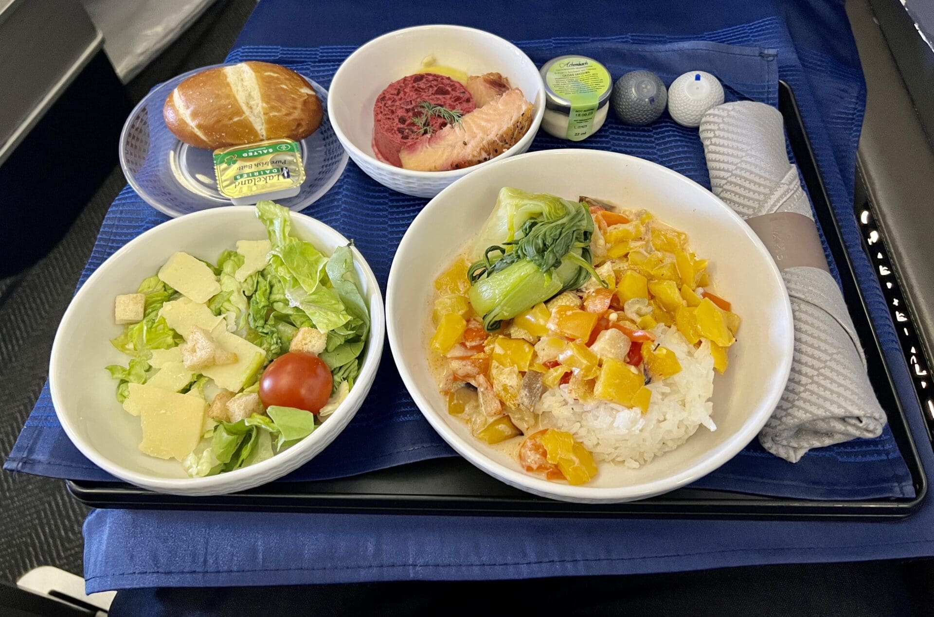 Lipstick On A Pig: United Possibly Shows New Polaris Dinnerware For ...