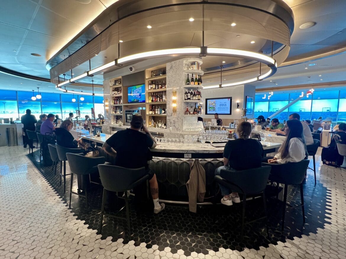 Lounge Review: Delta Sky Club® (JFK - Gate A7) - The Bulkhead Seat