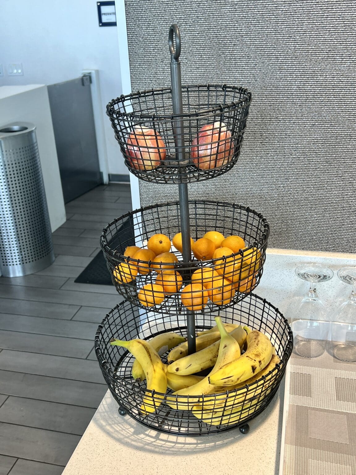Lounge Review: Delta Sky Club® (SFO - Gate C3) - The Bulkhead Seat