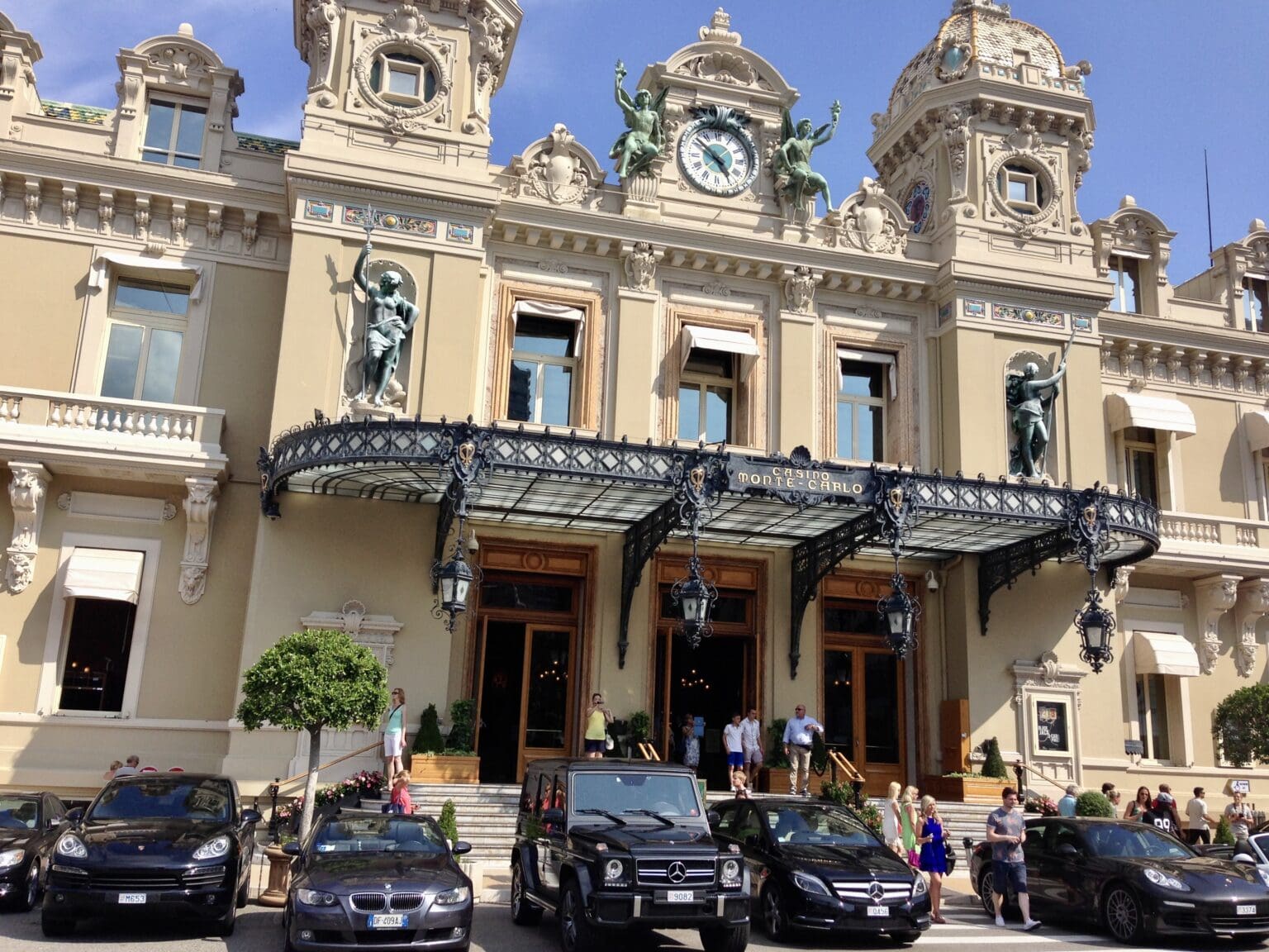 The 10 Most Expensive Vacation Destinations - The Bulkhead Seat