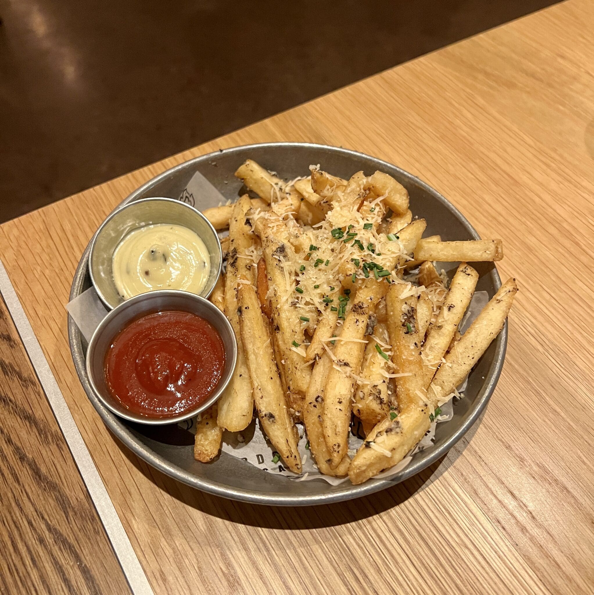 Restaurant Review: Gordon Ramsay Burger (Chicago) - The Bulkhead Seat