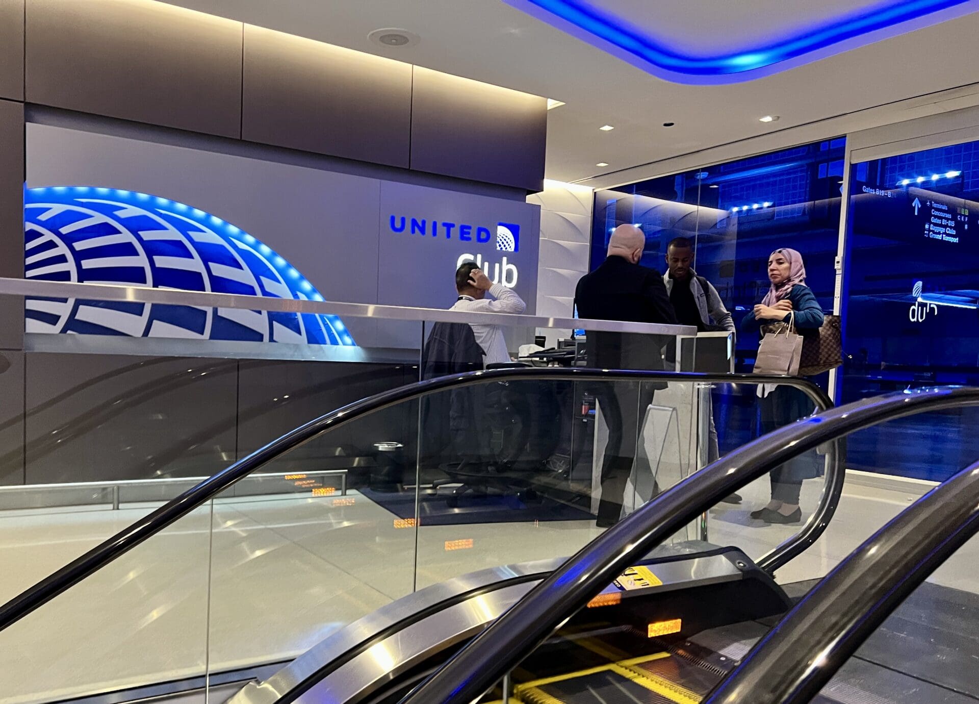 Lounge Review: United Club℠ (ORD - Gate B18) - The Bulkhead Seat