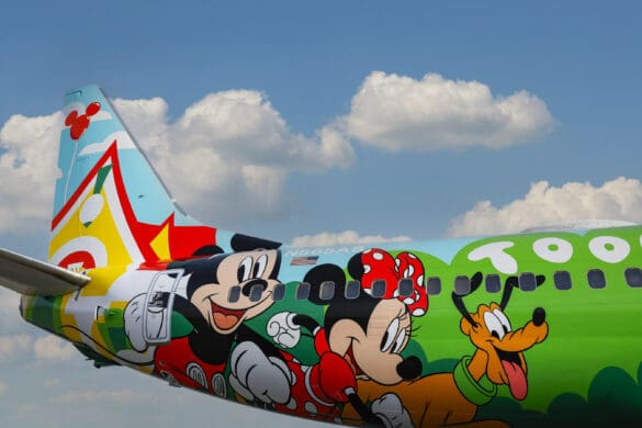Alaska Airlines Debuts New Mickey's Toontown Express 737-800 - The ...