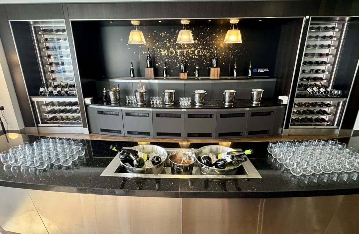 Lounge Review: British Airways Galleries Club Lounge (LHR - Terminal 3 ...