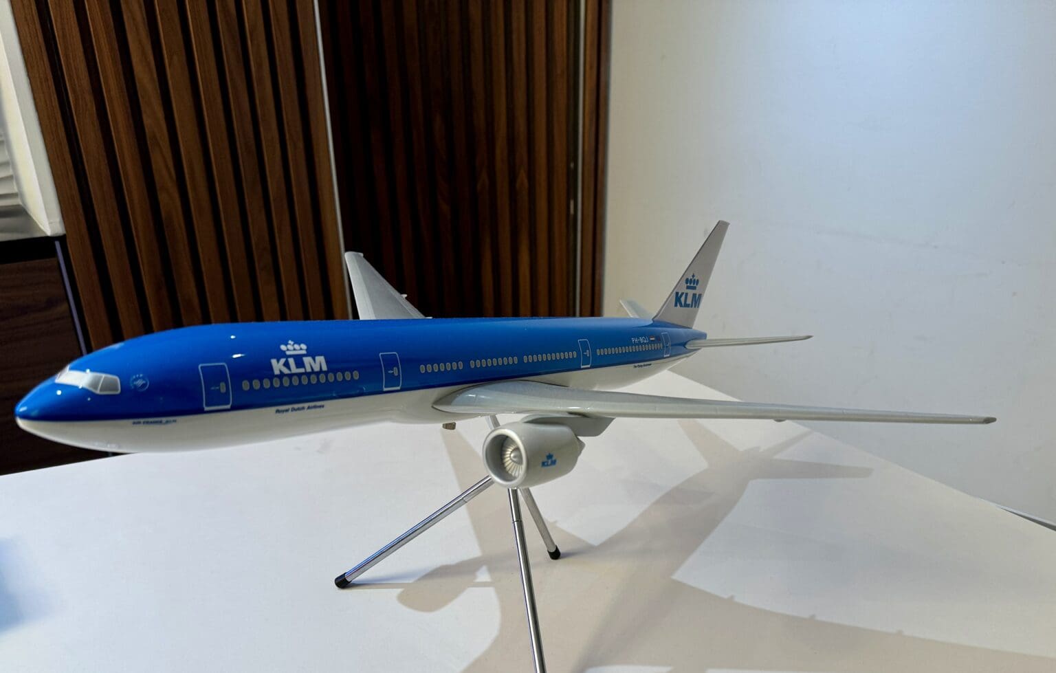 Lounge Review: KLM Crown Lounge (Terminal 3 - YYZ) - The Bulkhead Seat