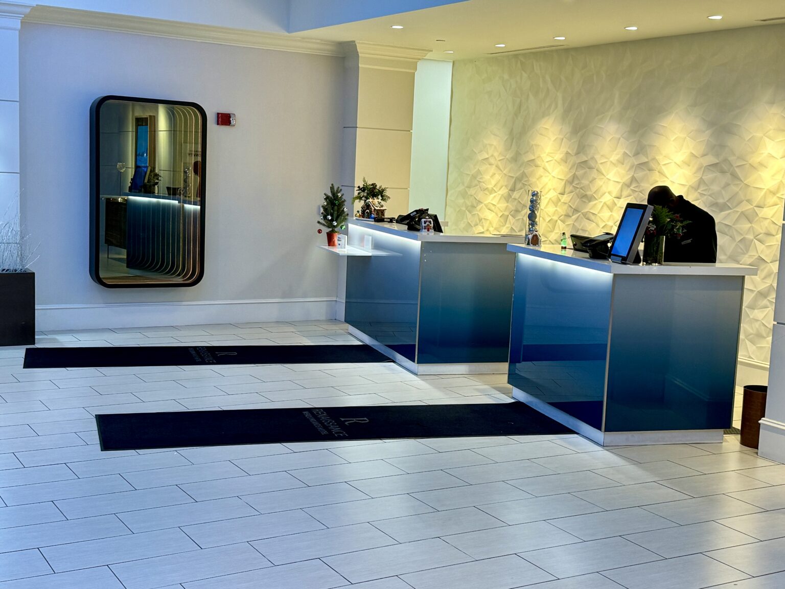 Hotel Review: Renaissance Meadowlands Hotel - The Bulkhead Seat