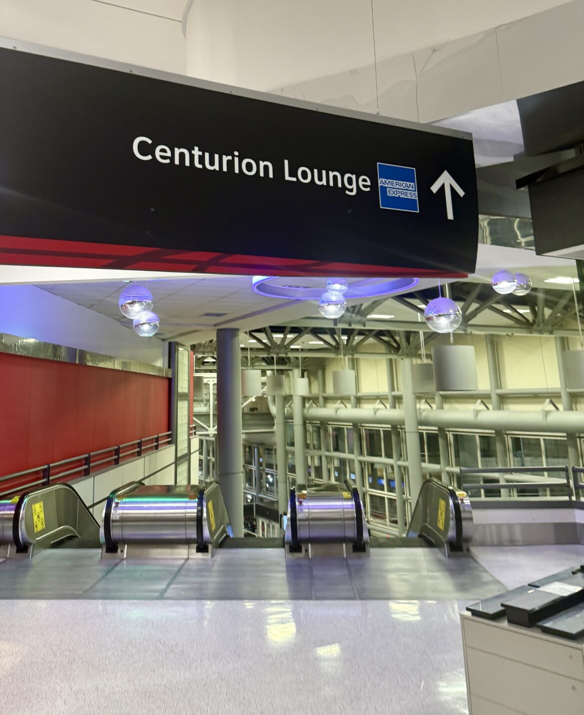 Lounge Review: The Centurion® Lounge by American Express (IAH) - The ...