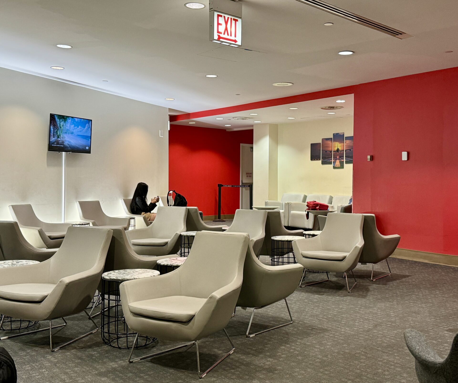 Lounge Review: Swissport Lounge Chicago (Terminal 5 - ORD) - The ...