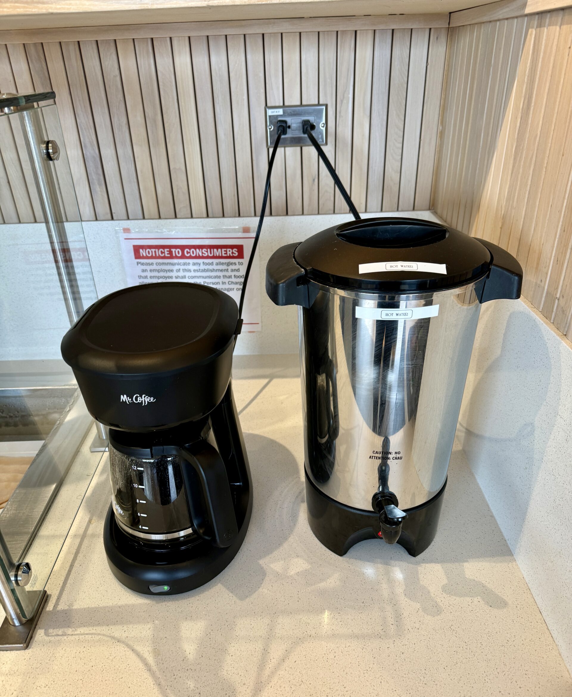 Lounge Review: SAS Lounge (ORD) - The Bulkhead Seat