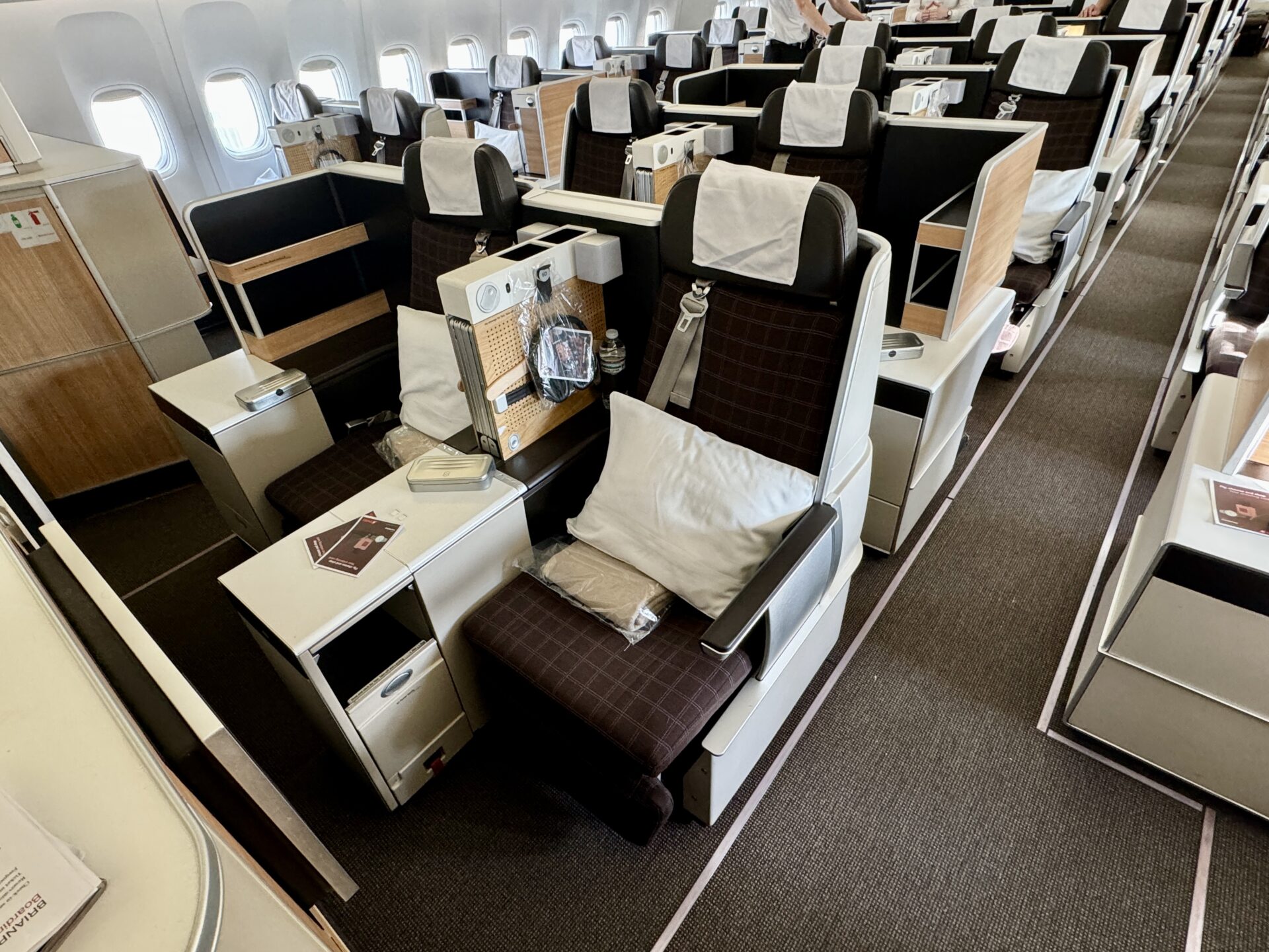 Flight Review Swiss Boeing 777 300er Business Class Ord Zrh The