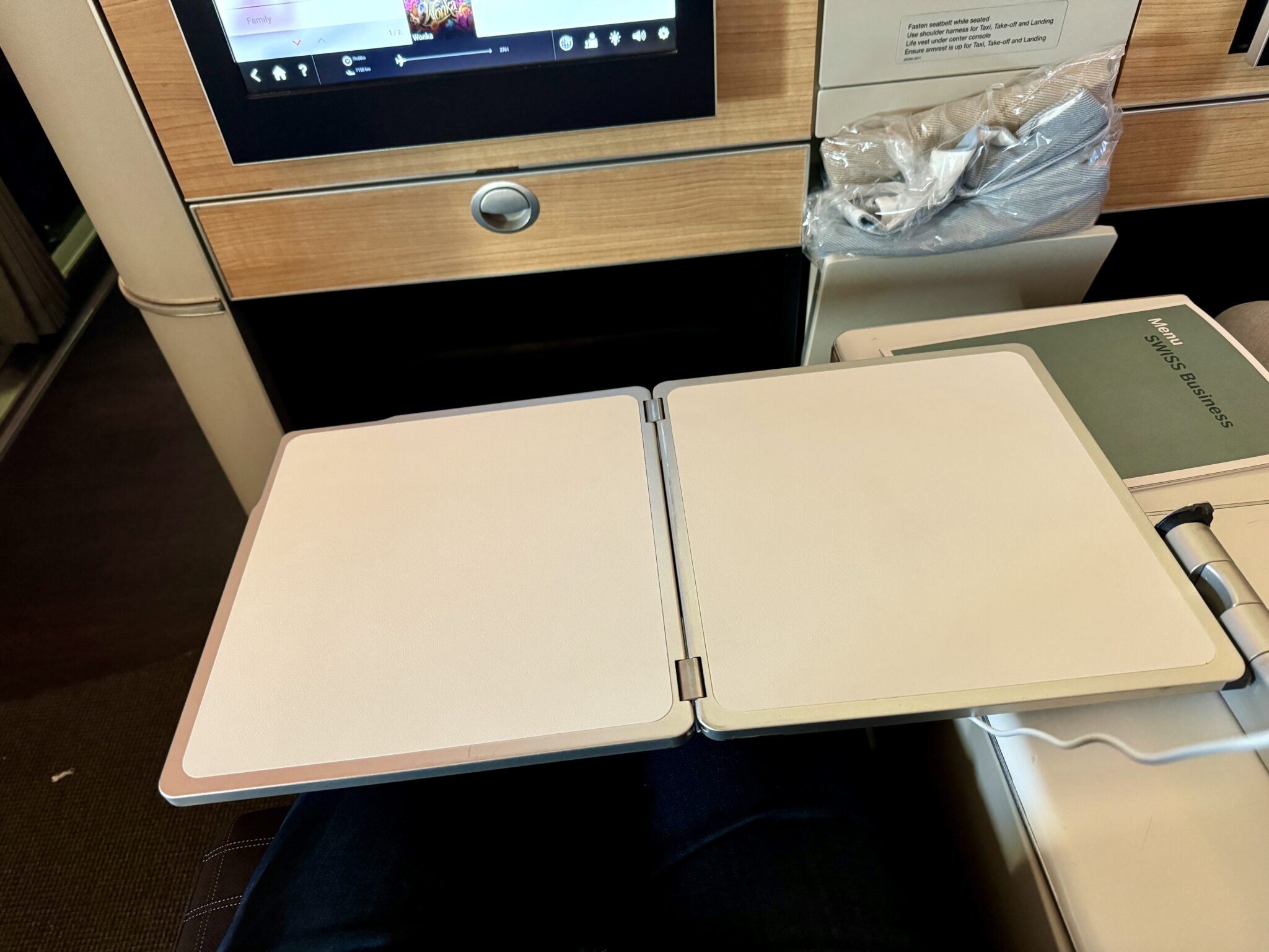 Flight Review: SWISS Boeing 777-300ER Business Class – ORD-ZRH - The ...