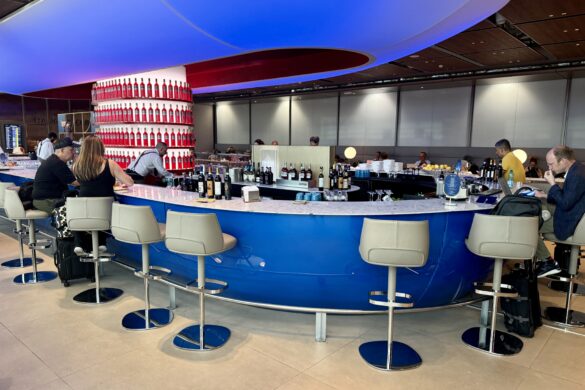 Delta Updates Snacks, Wine, and Meals On Board This Summer - The ...