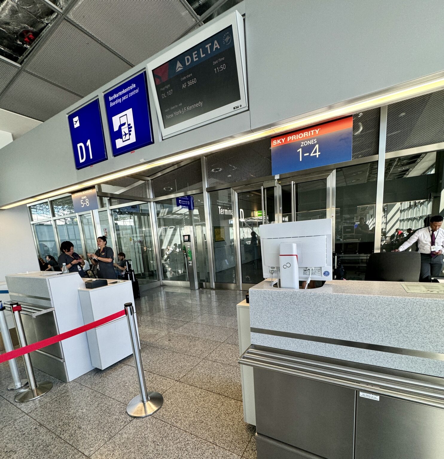 Flight Review: Delta Air Lines Airbus A330 Delta One® - FRA-JFK - The ...