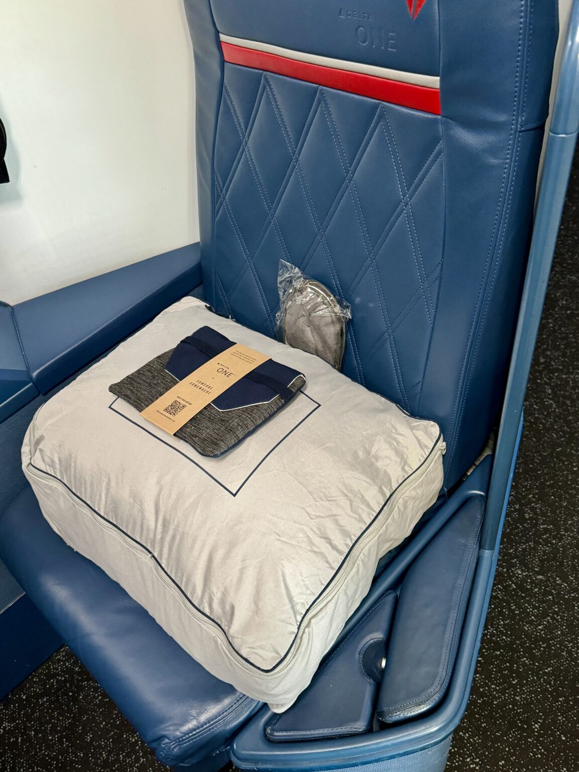 Flight Review: Delta Air Lines Airbus A330 Delta One® - FRA-JFK - The ...