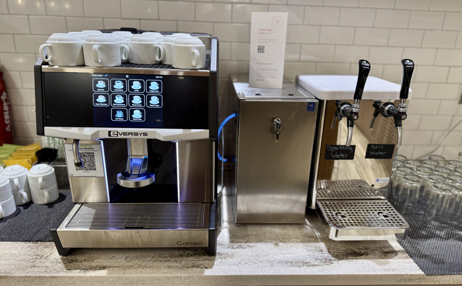 Lounge Review: Escape Lounge – The Centurion® Studio Partner (CVG ...