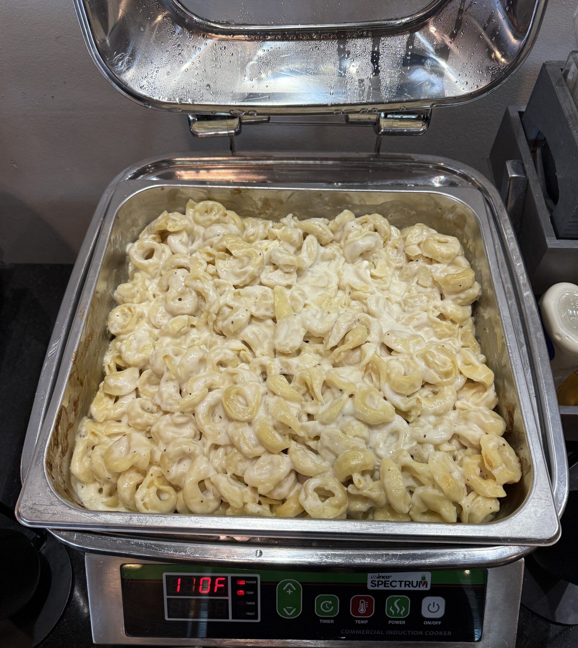 Lounge Review: Delta Sky Club® (CVG – Gate B14) - The Bulkhead Seat