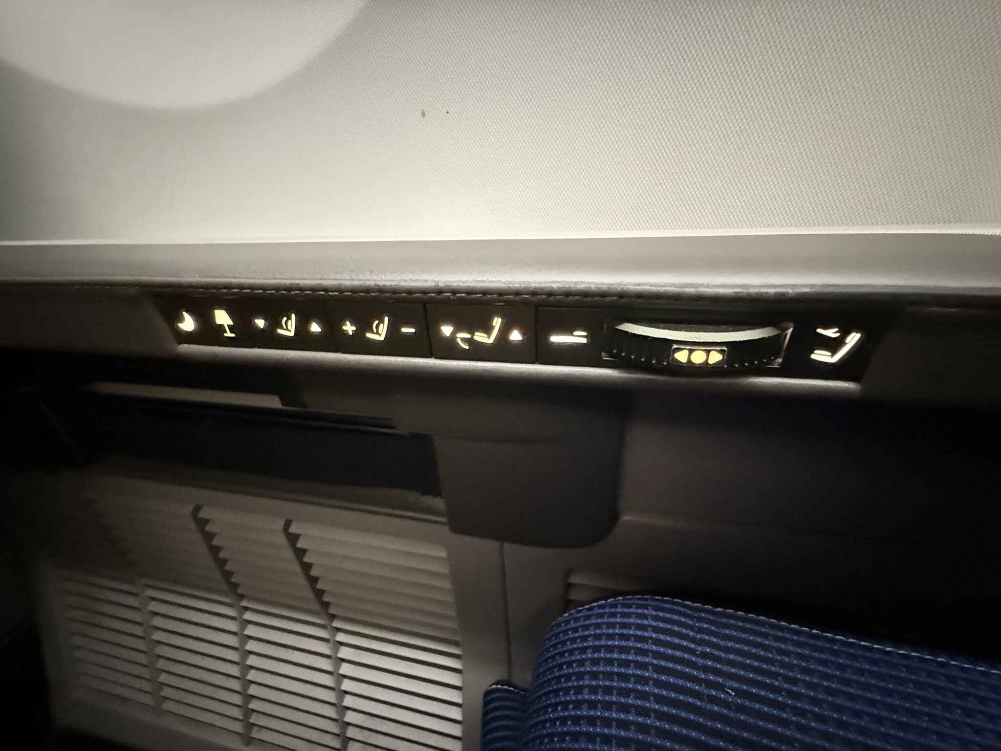 Flight Review: United Airlines Boeing 787-9 First – IAD-LAX - The ...
