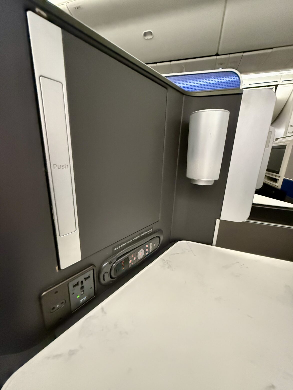 Flight Review: United Airlines Boeing 787-9 First – IAD-LAX - The ...