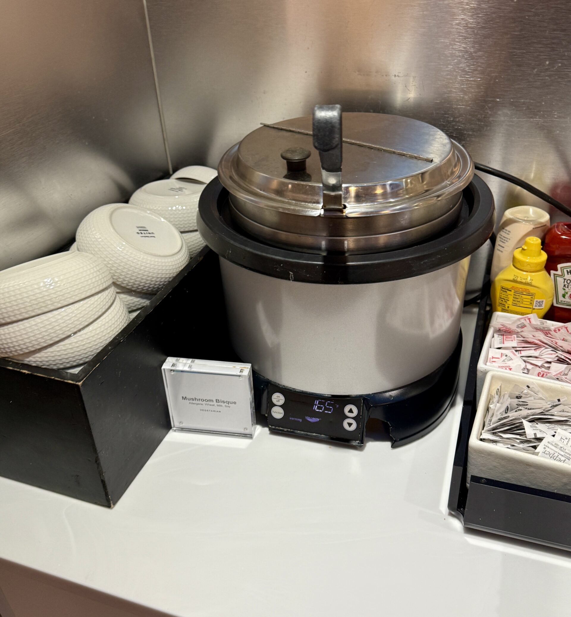 Lounge Review: United Club℠ (IAD - Gate C17) - The Bulkhead Seat