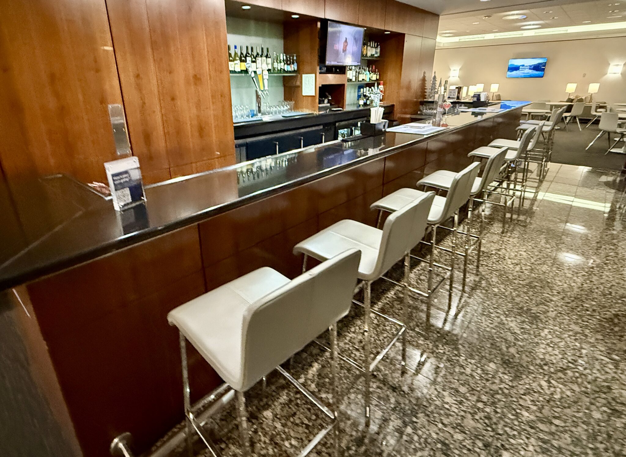 Lounge Review: United Club℠ (IAD - Gate C7) - The Bulkhead Seat