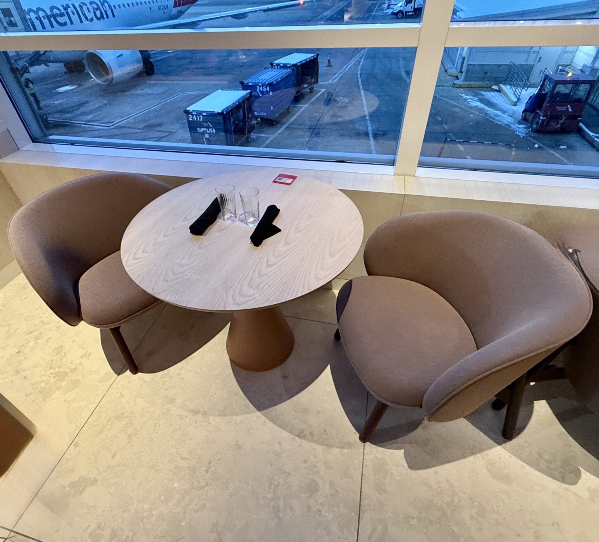Lounge Review: Capital One Landing (DCA) - The Bulkhead Seat