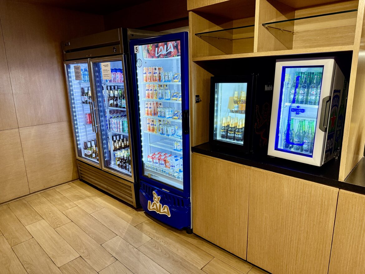Lounge Review: Aeromexico Salon Premier (MEX - Terminal 2) - The ...