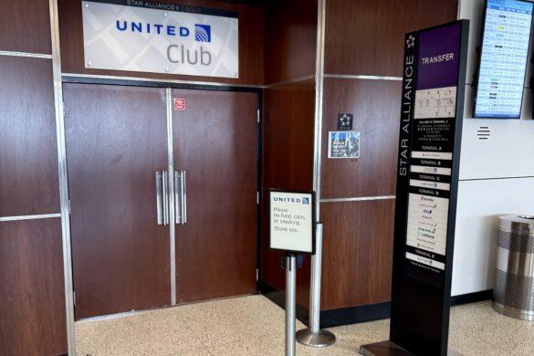 Lounge Review: Delta Sky Club® (JFK - Gate 31) - The Bulkhead Seat