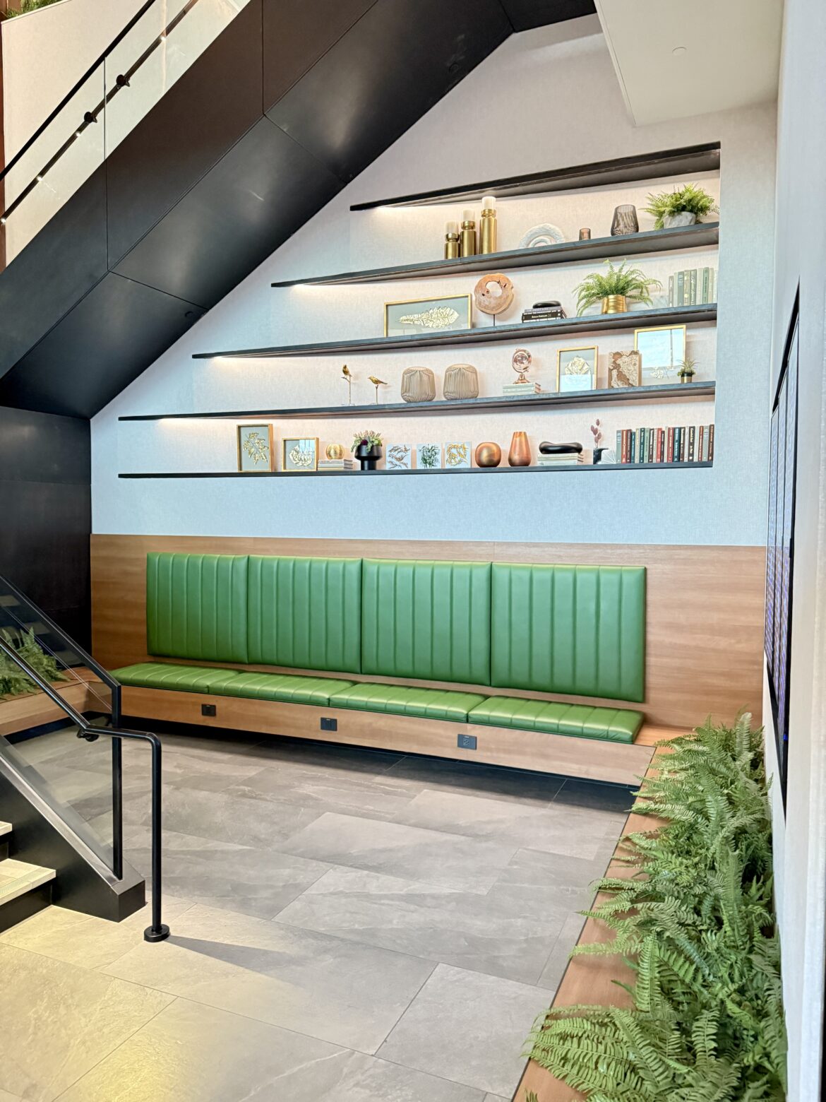 Lounge Review: The Club SFO - The Bulkhead Seat