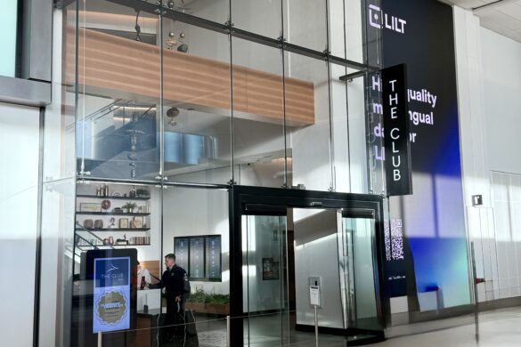 Lounge Review: United Club℠ (IAD - Gate C17) - The Bulkhead Seat