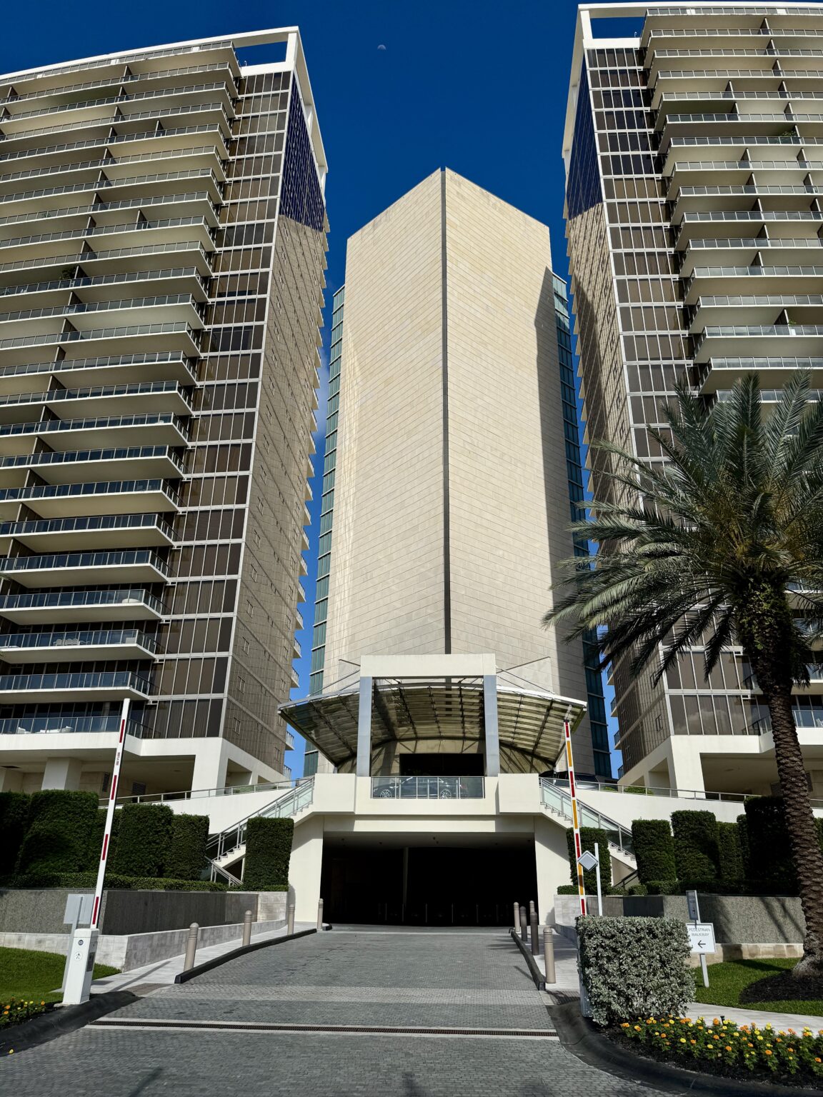 Hotel Review: St. Regis Bal Harbour Resort - The Bulkhead Seat