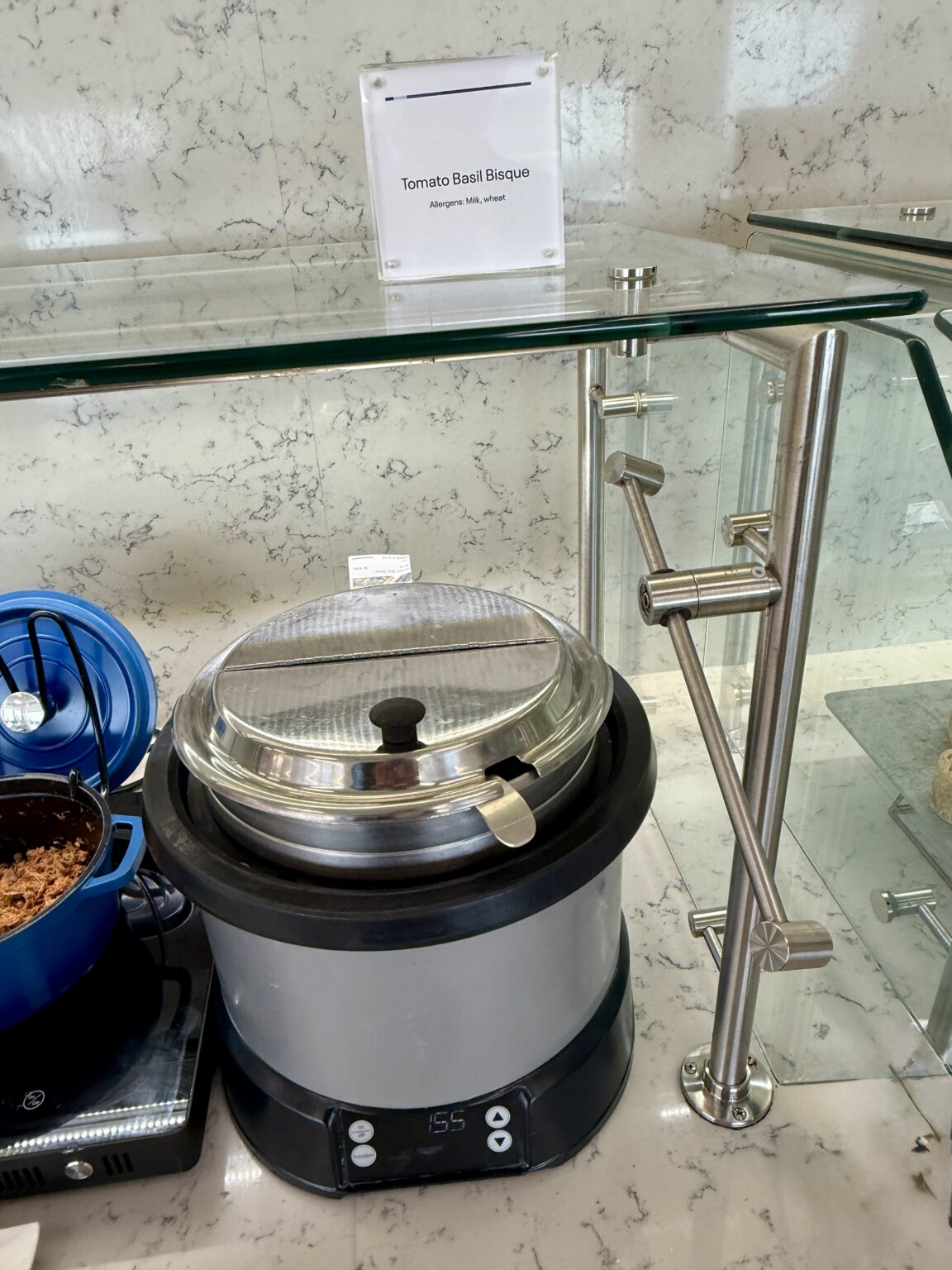 Lounge Review: United Club℠ (ATL – Concourse T, Gates 11 and 12) - The ...