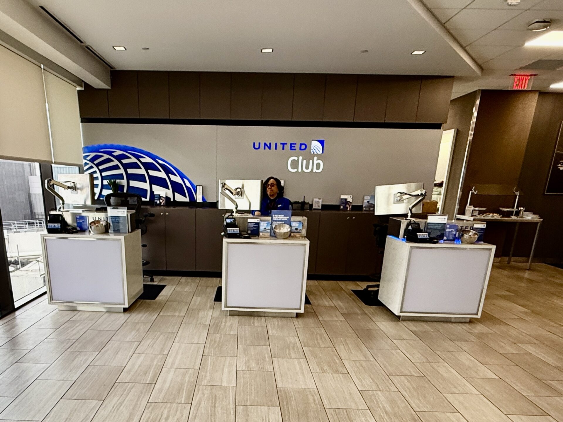 Lounge Review: United Club℠ (ATL – Concourse T, Gates 11 and 12) - The ...