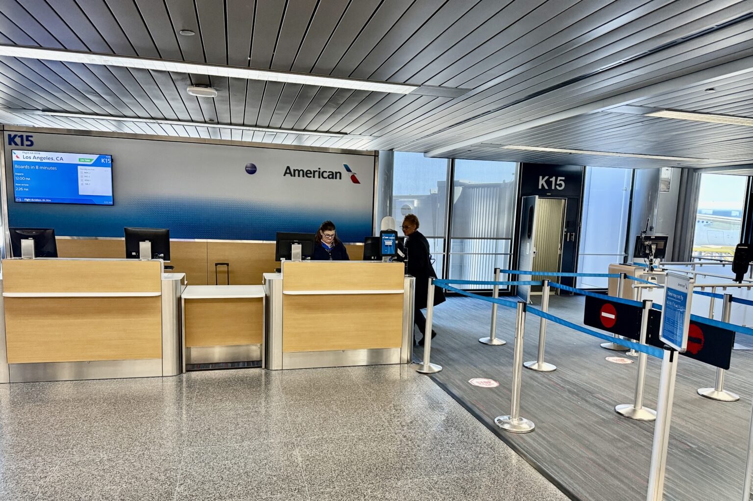 Flight Review: American Airlines Airbus A321 First Class - ORD-LAX ...