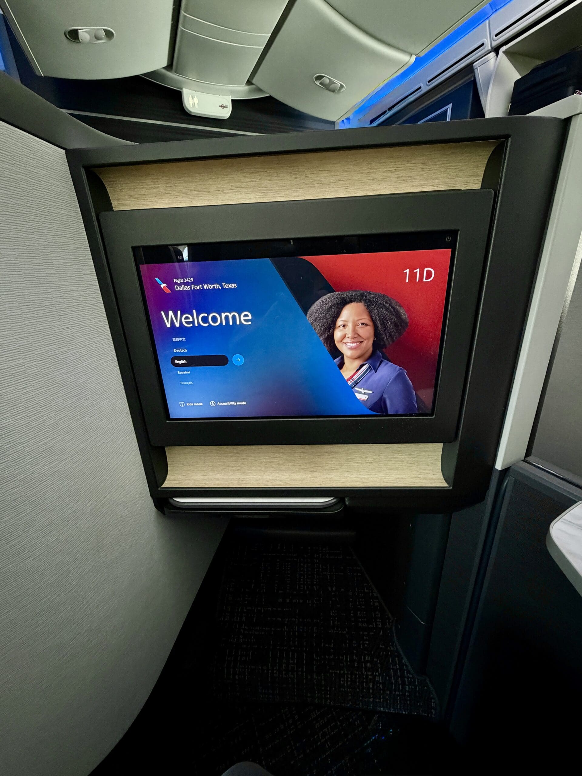 Flight Review: American Airlines Boeing 787-9 Flagship Suites - ORD-DFW ...