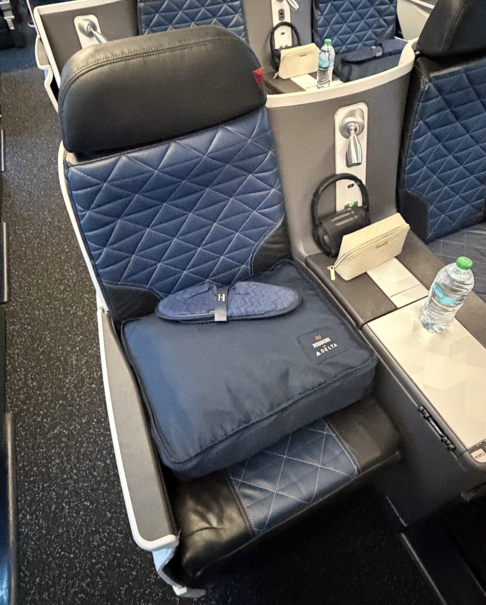 Flight Review: Delta Air Lines Boeing 767-300ER Delta One® – SFO-JFK ...