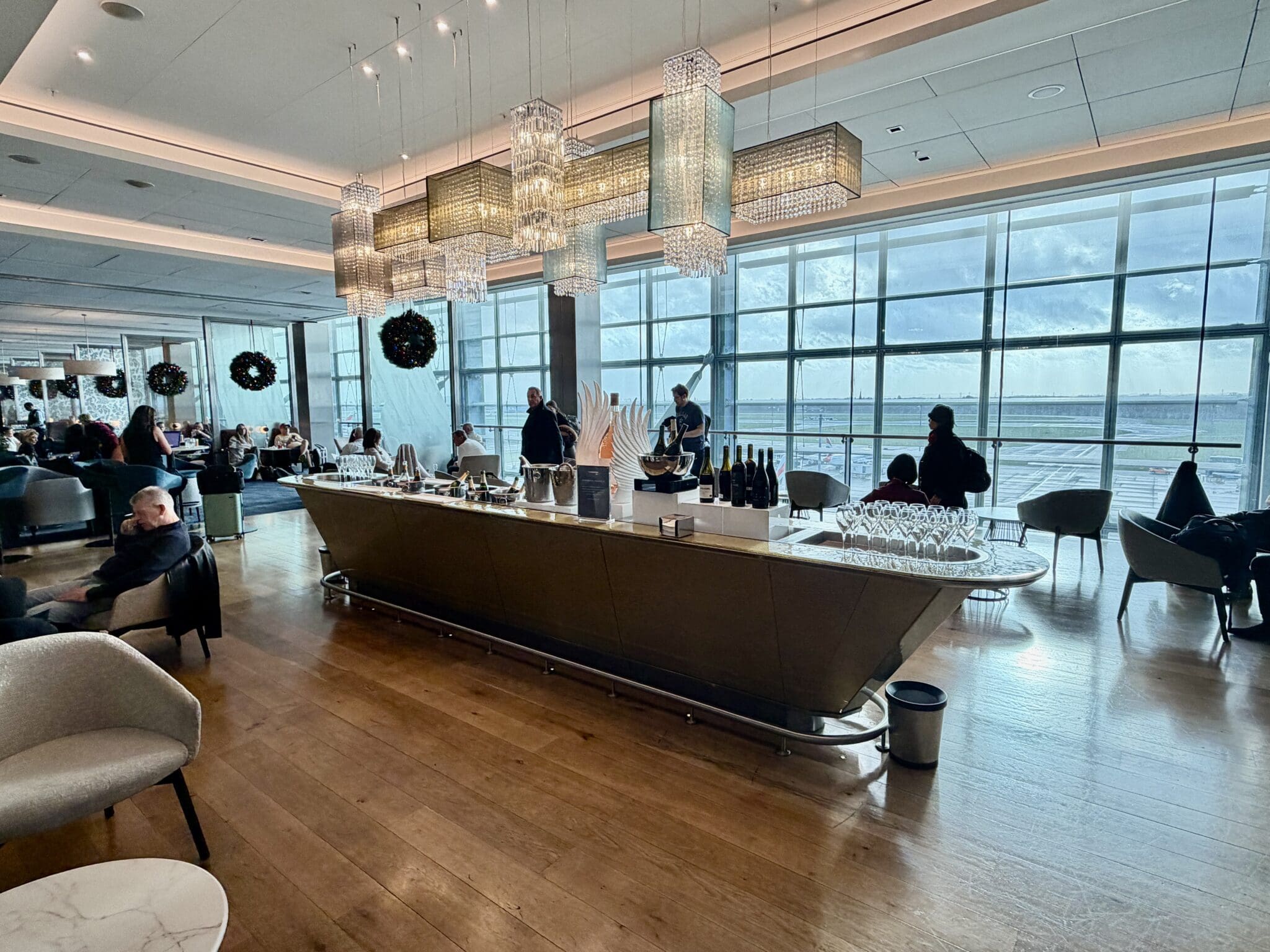 Lounge Review: British Airways Galleries First Lounge (LHR – T5 South ...