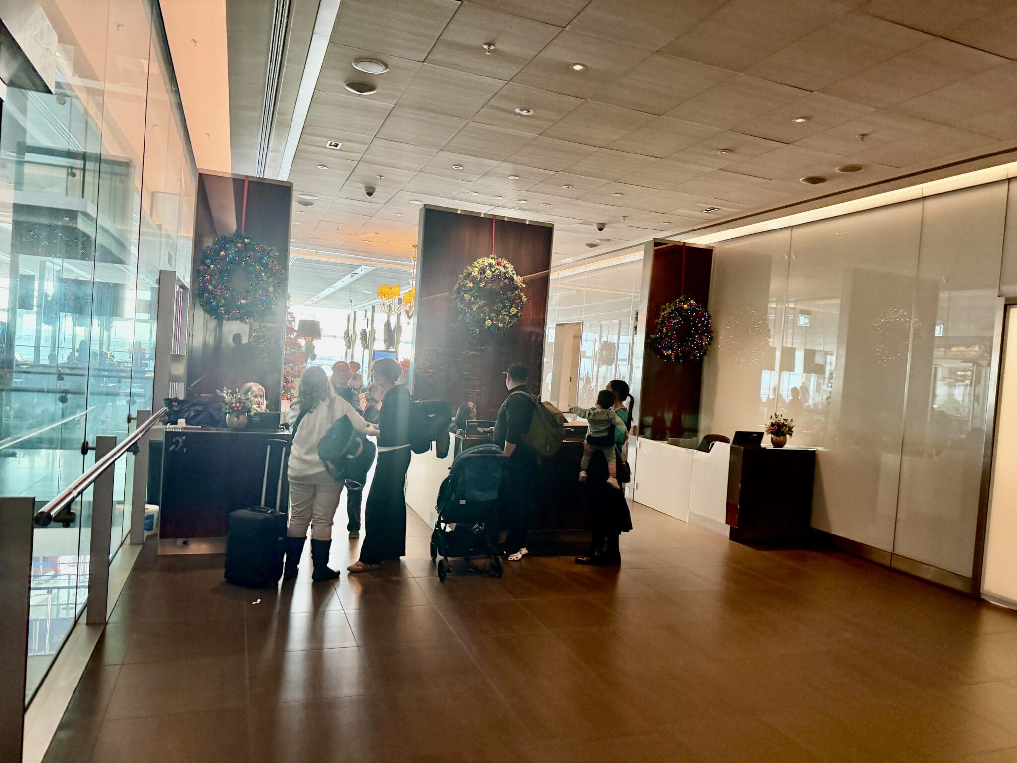 Lounge Review: British Airways Galleries First Lounge (LHR – T5 South ...