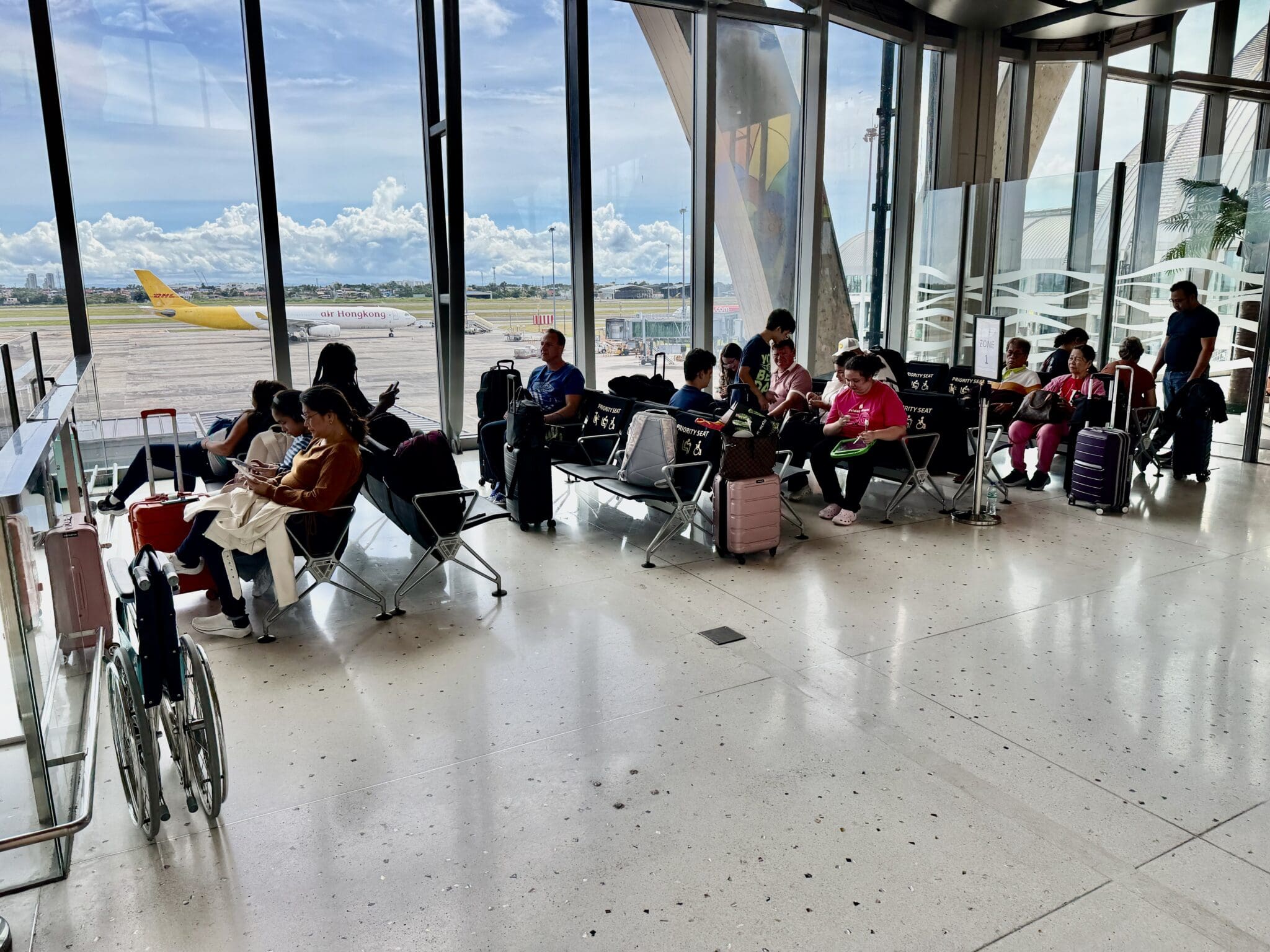 Flight Review: EVA Air x Hello Kitty Airbus A330-300 Premium Laurel ...